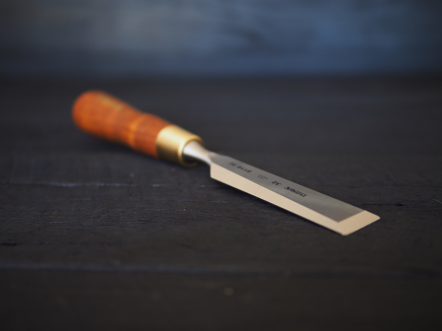 Cranked neck paring chisel - 25mm - Dubbeld Wood Tools