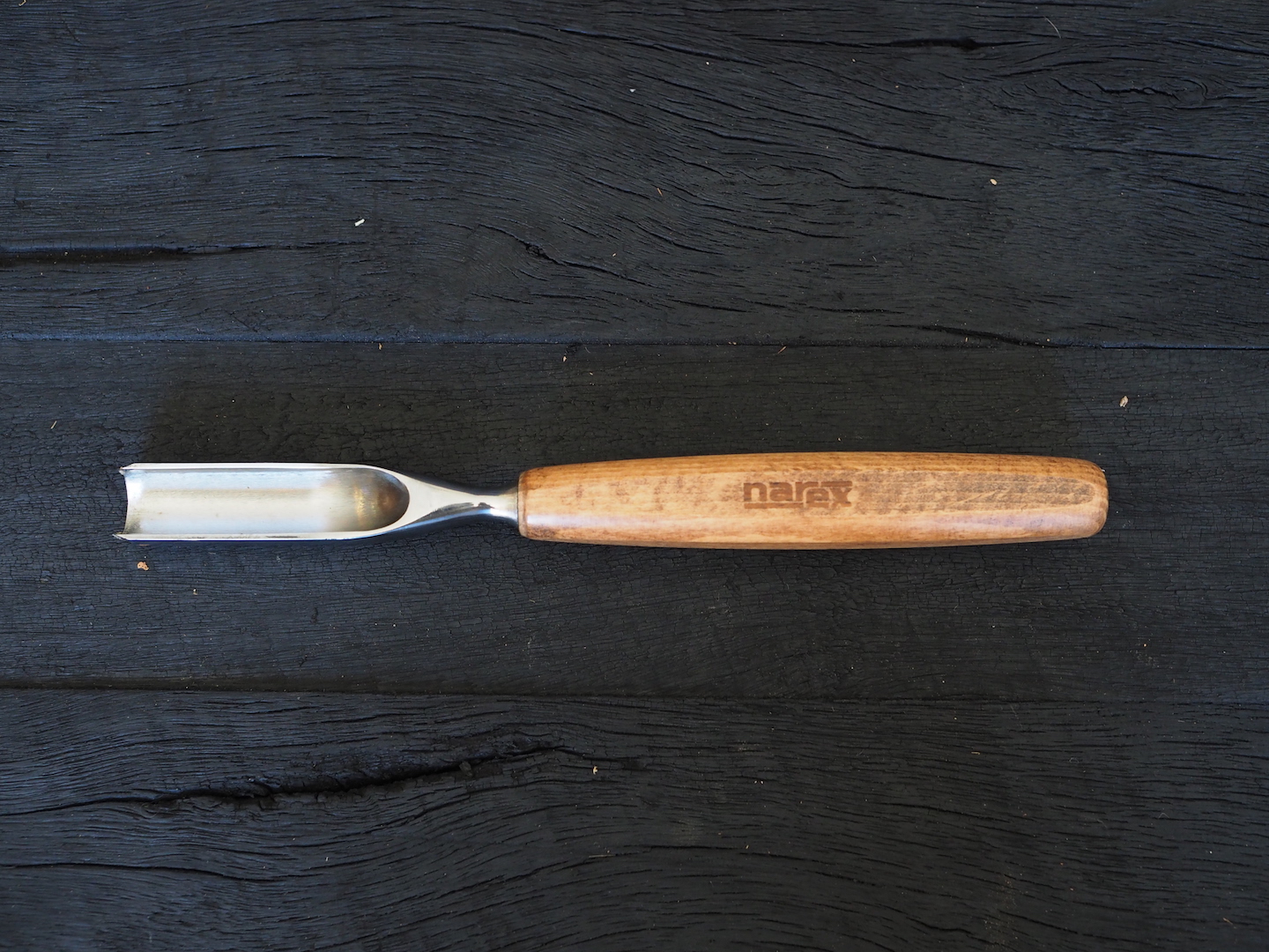 Straight carving chisel profile 9 - 16mm - Dubbeld Wood Tools